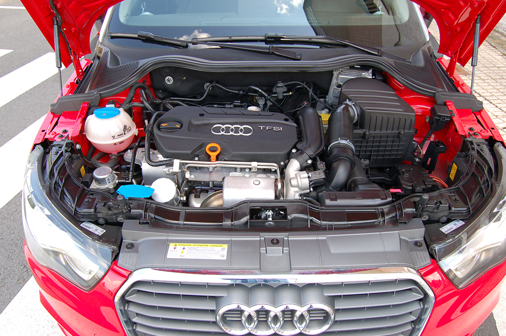 ZMOTOR: Audi A1 1.4 Tfsi 122cv Ambition S-Tronic, ¡muy bonito y ...